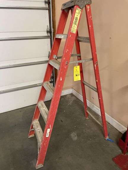 6 foot step ladder - EK Auctioneers LLC