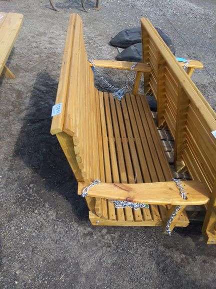 LOCAL AMISH MADE 4' HANDMADE PORCH SWING - EK Auctioneers LLC