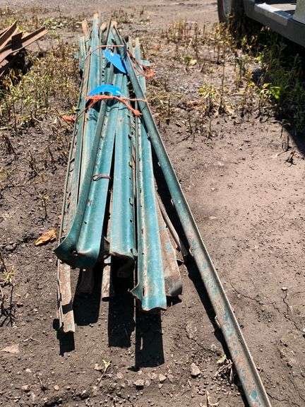 LOT OF USED 6' T-POSTS - EK Auctioneers LLC