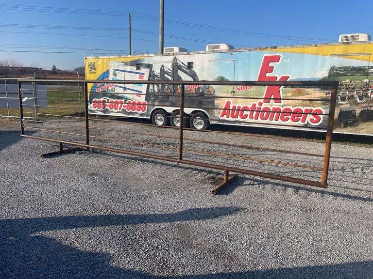 QTY (1) 24' FREESTANDING PIPE FENCE PANEL - EK Auctioneers LLC