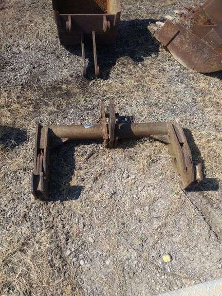 3PT EURO HITCH - EK Auctioneers LLC