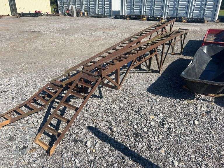SET OF 16' CAR DISPLAY RAMPS - EK Auctioneers LLC