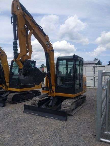 2021 CAT 305.5 E2 EXCAVATOR - EK Auctioneers LLC