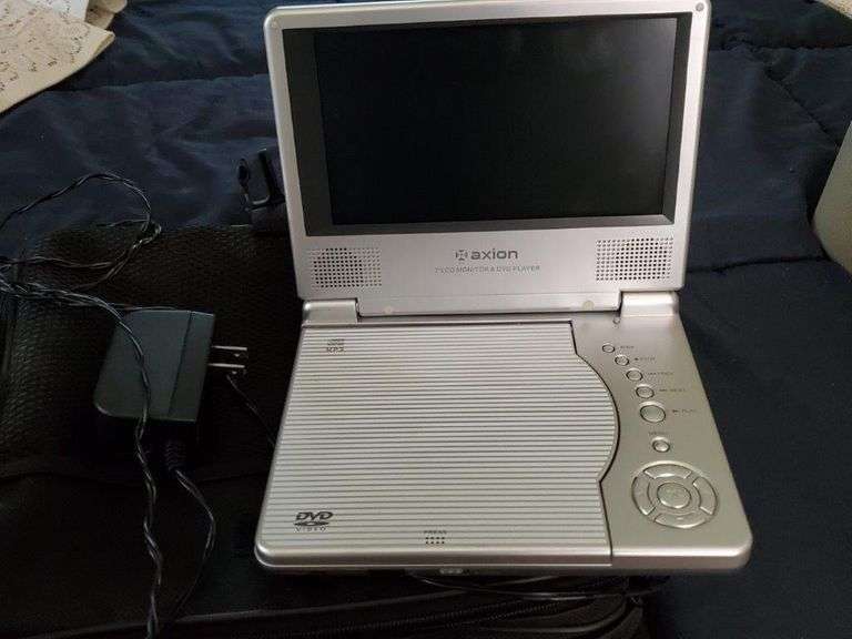 Axion 7" LDD Monitor and CD Player - Estate Sales RVA