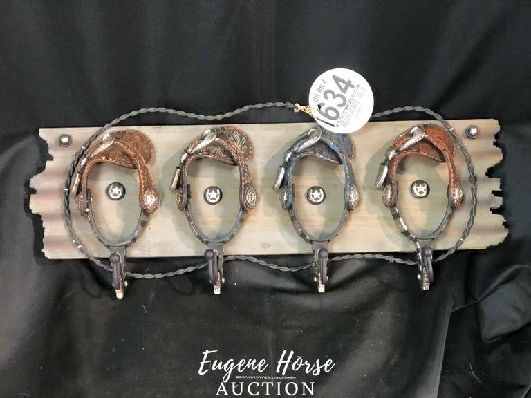 Spur wall hanger - Eugene Horse Auction