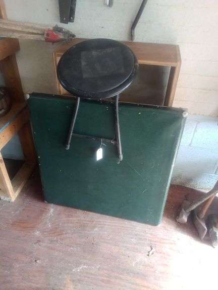 Stool, table, shelf - Auction Services LTD