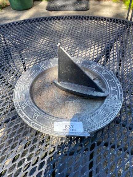 Sundial yard decor - Auction Services LTD