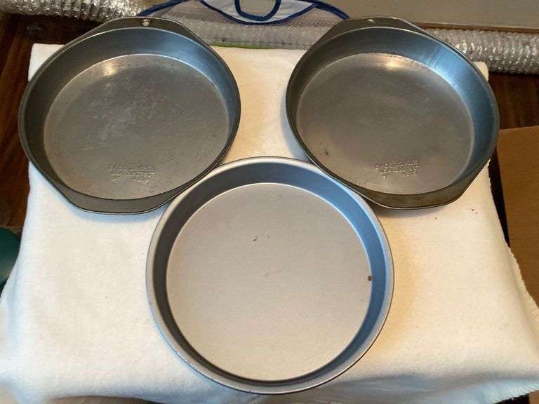 Kitchen ware - Auction Services LTD