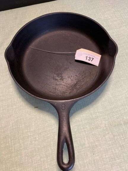 Cast iron skillet - Auction Services LTD