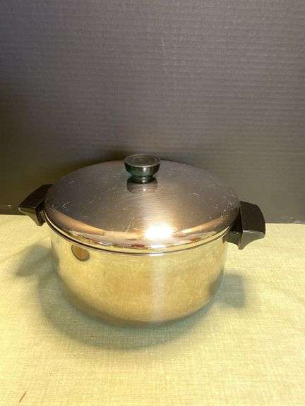 Revere Ware pots - Auction Services LTD