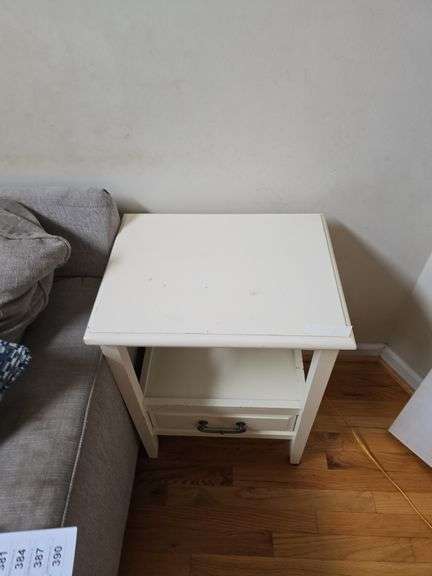 End Table - Auction Services LTD