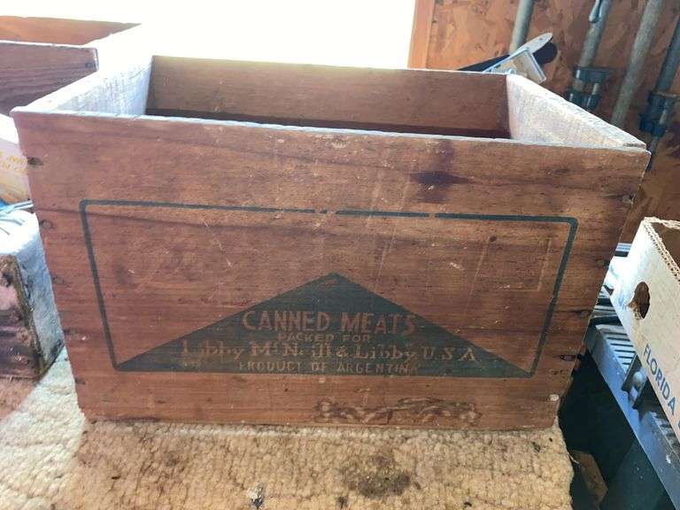 Wooden boxes - Auction Services LTD