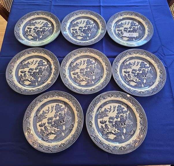 Blue Willow Pattern Plates - Auction Services LTD