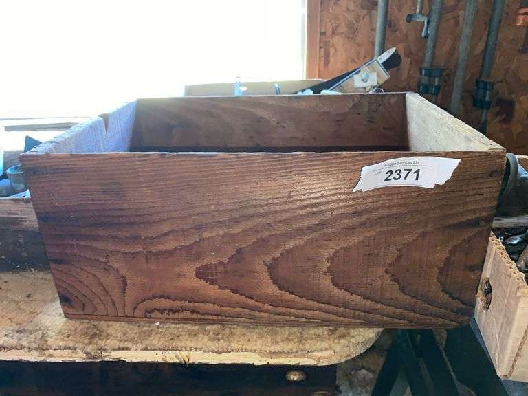 Wooden boxes - Auction Services LTD