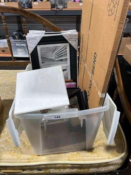 Picture frames - Auction Services LTD