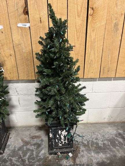 Christmas tree - Auction Services LTD
