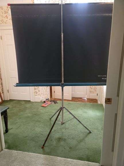 Radiant Projection Screen - Auction Services LTD