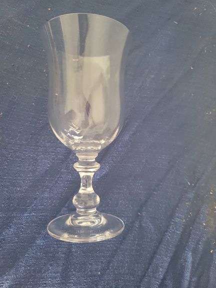 Crystal stemware - Auction Services LTD