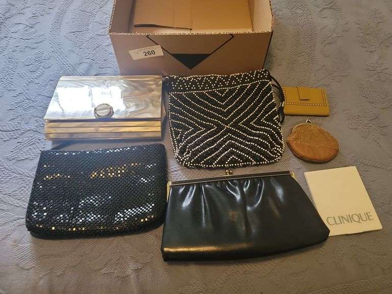 Purses and Wallets - Auction Services LTD