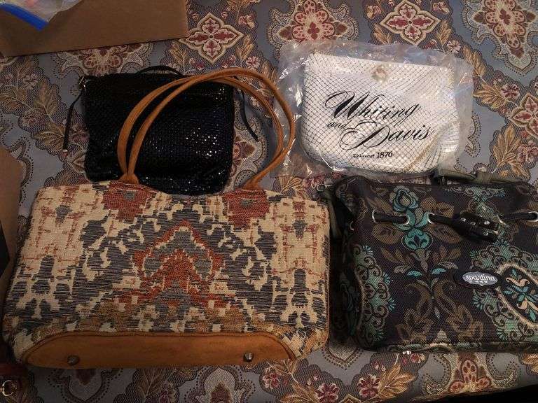 Handbags - Auction Services LTD