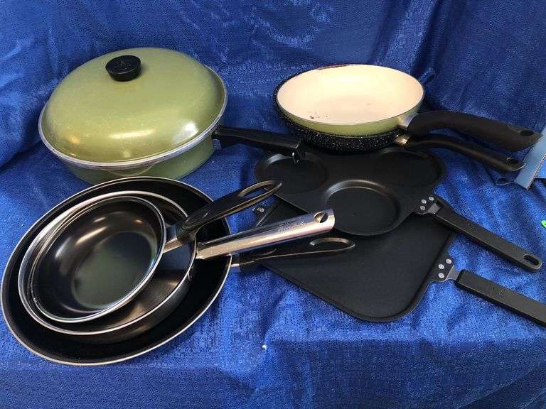 Frying pans plus - Auction Services LTD