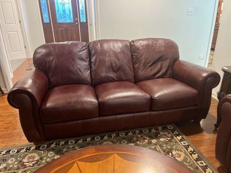 Leather sofa - Auction Services LTD