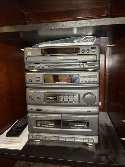 Panasonic Stereo system - Auction Services LTD