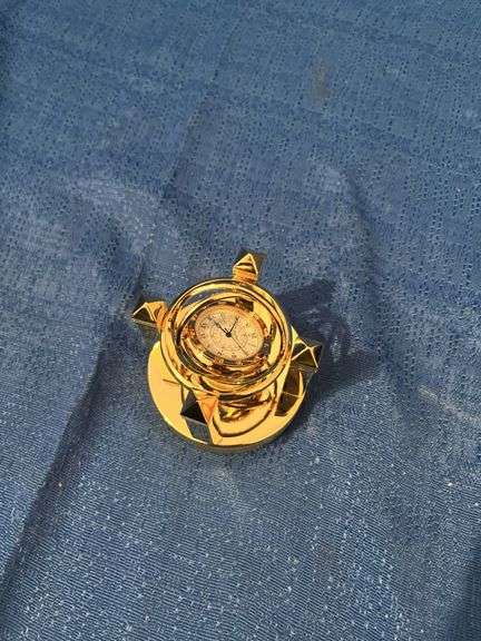 gyroscopic desk clock - Auction Services LTD