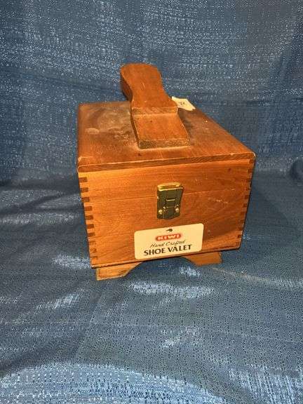 Shoe valet - Auction Services LTD