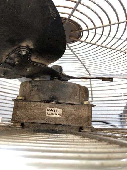 Cool-Breeze fan - Auction Services LTD