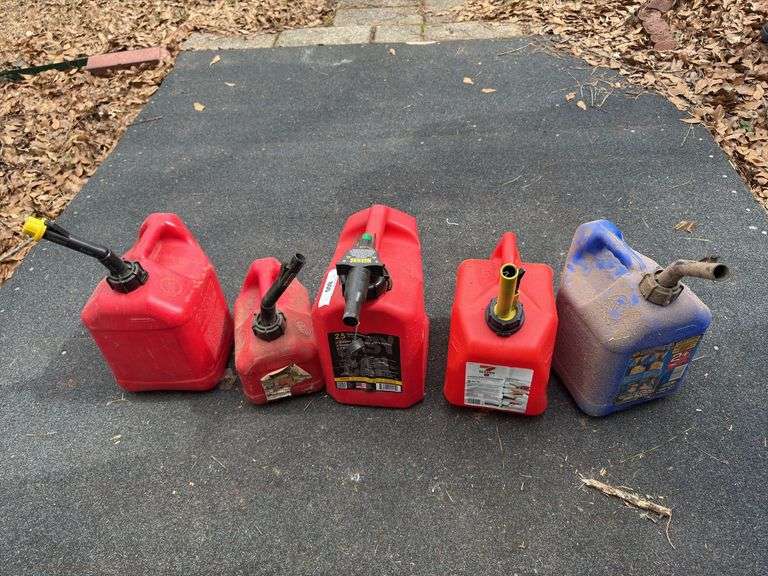 Gas cans - Auction Services LTD