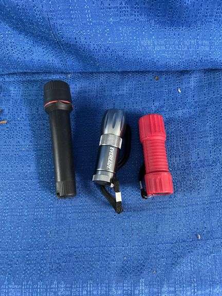 Flashlights and locks - Auction Services LTD