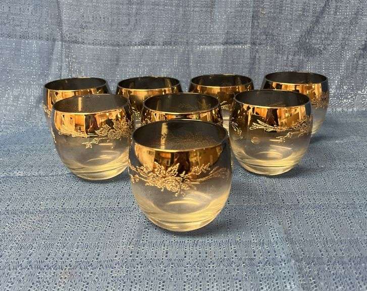 Lusterware glasses - Auction Services LTD