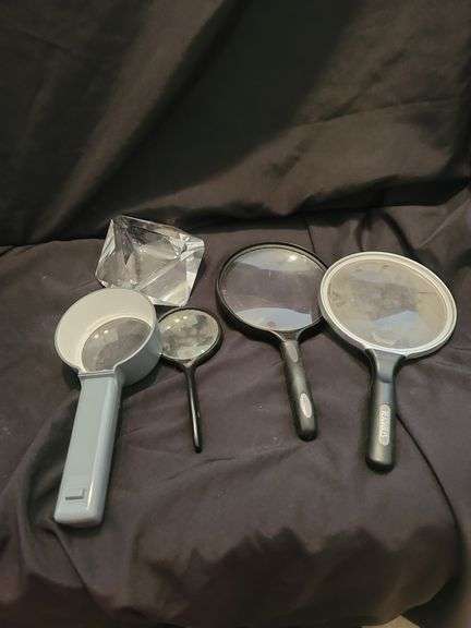 Magnifying glasses - Auction Services LTD