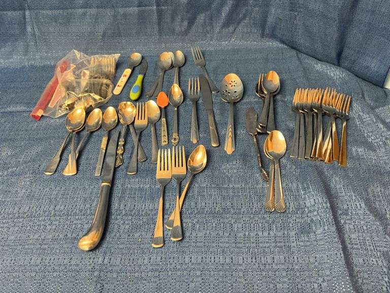 Flatware - Auction Services LTD