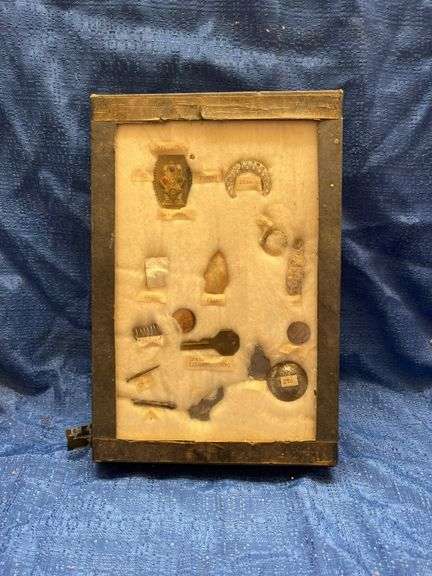 Vintage shadow box - Auction Services LTD