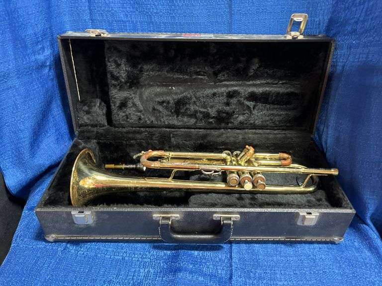 Musical instruments - Auction Services LTD