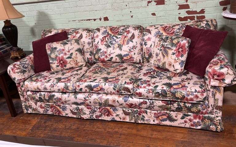 Sofa - Auction Services LTD