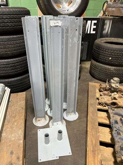 Metal posts - Auction Services LTD