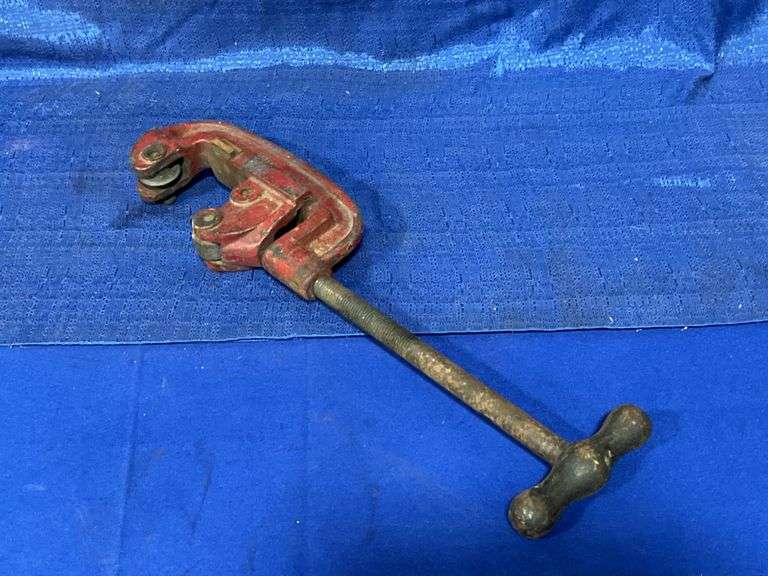 Pipe cutters - Auction Services LTD