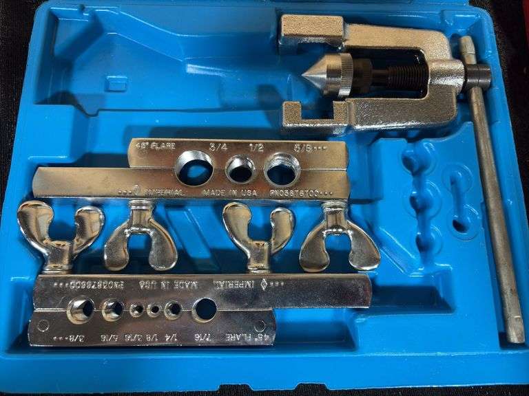 Tubing tool kit - Auction Services LTD