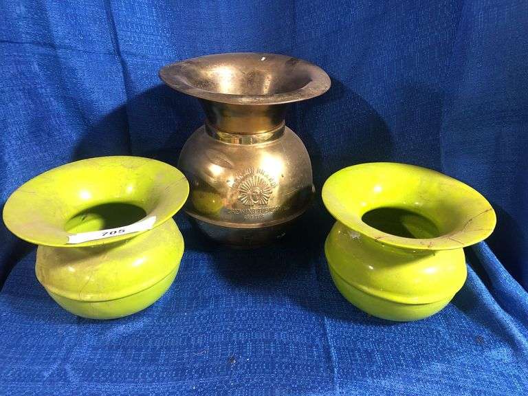 Spittoons - Auction Services LTD