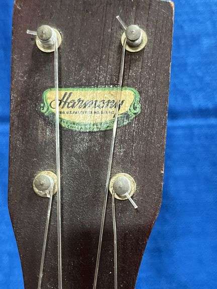 Musical instruments - Auction Services LTD