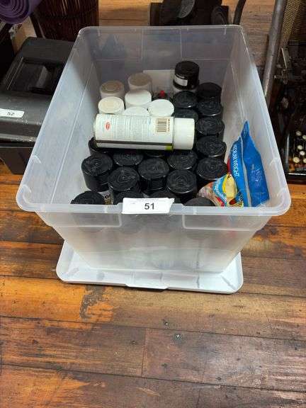 Spray paint - Auction Services LTD