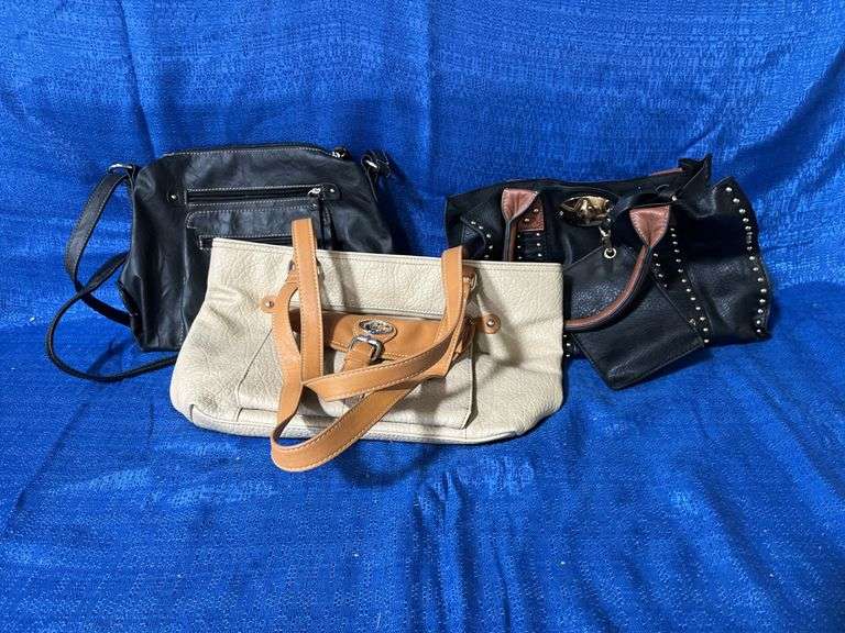 Purses - Auction Services LTD