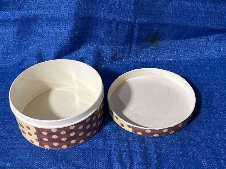 Decorative boxes - Auction Services LTD