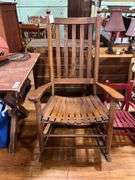 Rocking chair - Auction Services LTD