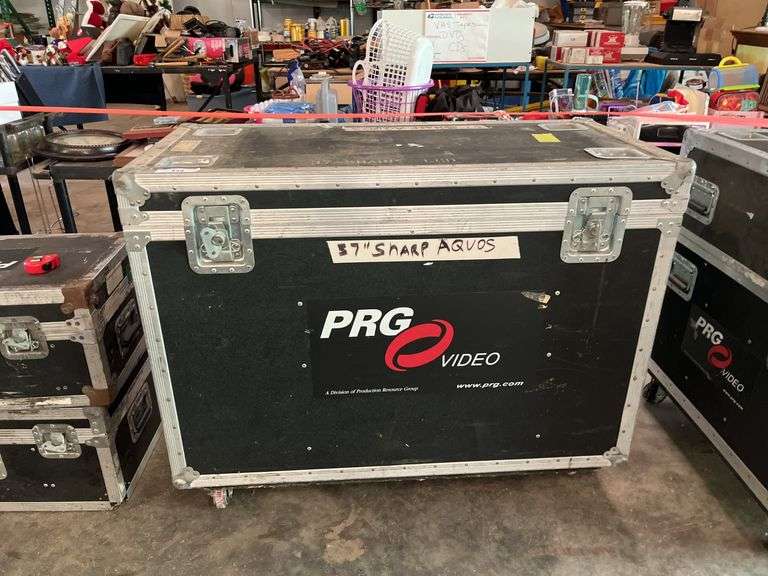 Audio equipment cases - Auction Services LTD