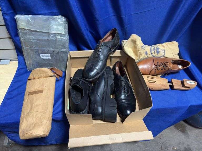 Shoes - Auction Services LTD