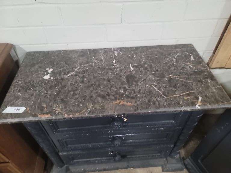 Side table - Auction Services LTD